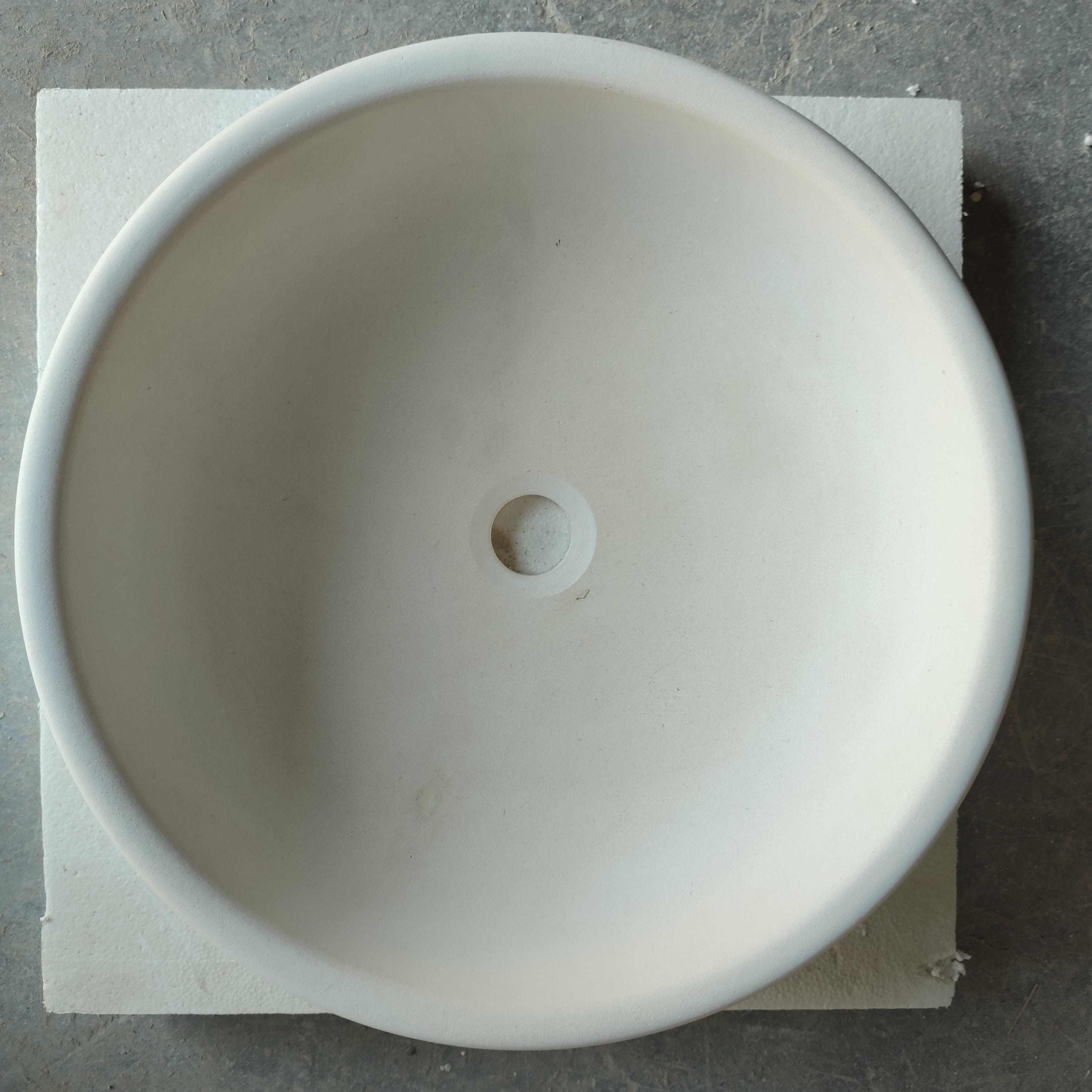 Natural Stone Classic Limestone Round Edge Vessel Sink (D)16" (H)6 ...